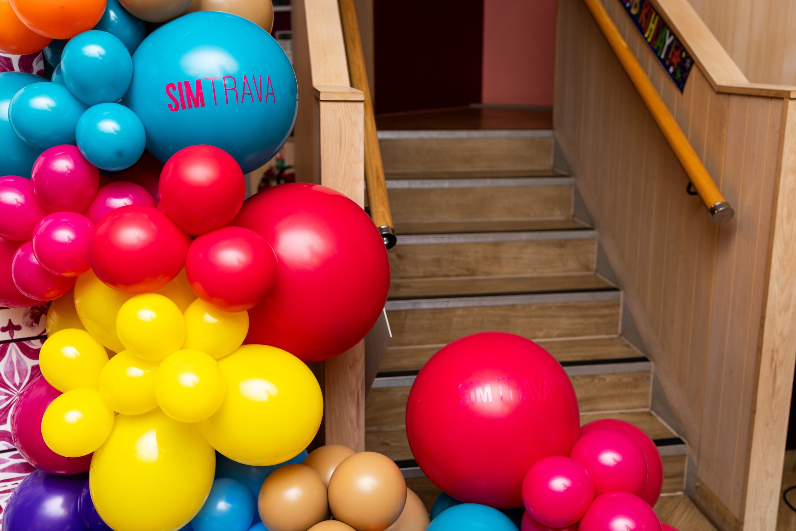 Branded logo Balloons for your business - PERFECT WEDDINGS